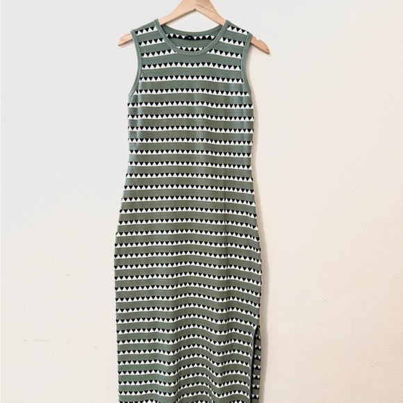 Source Unknown | Dresses | Source Unknown Green And White Sheath Midi ...